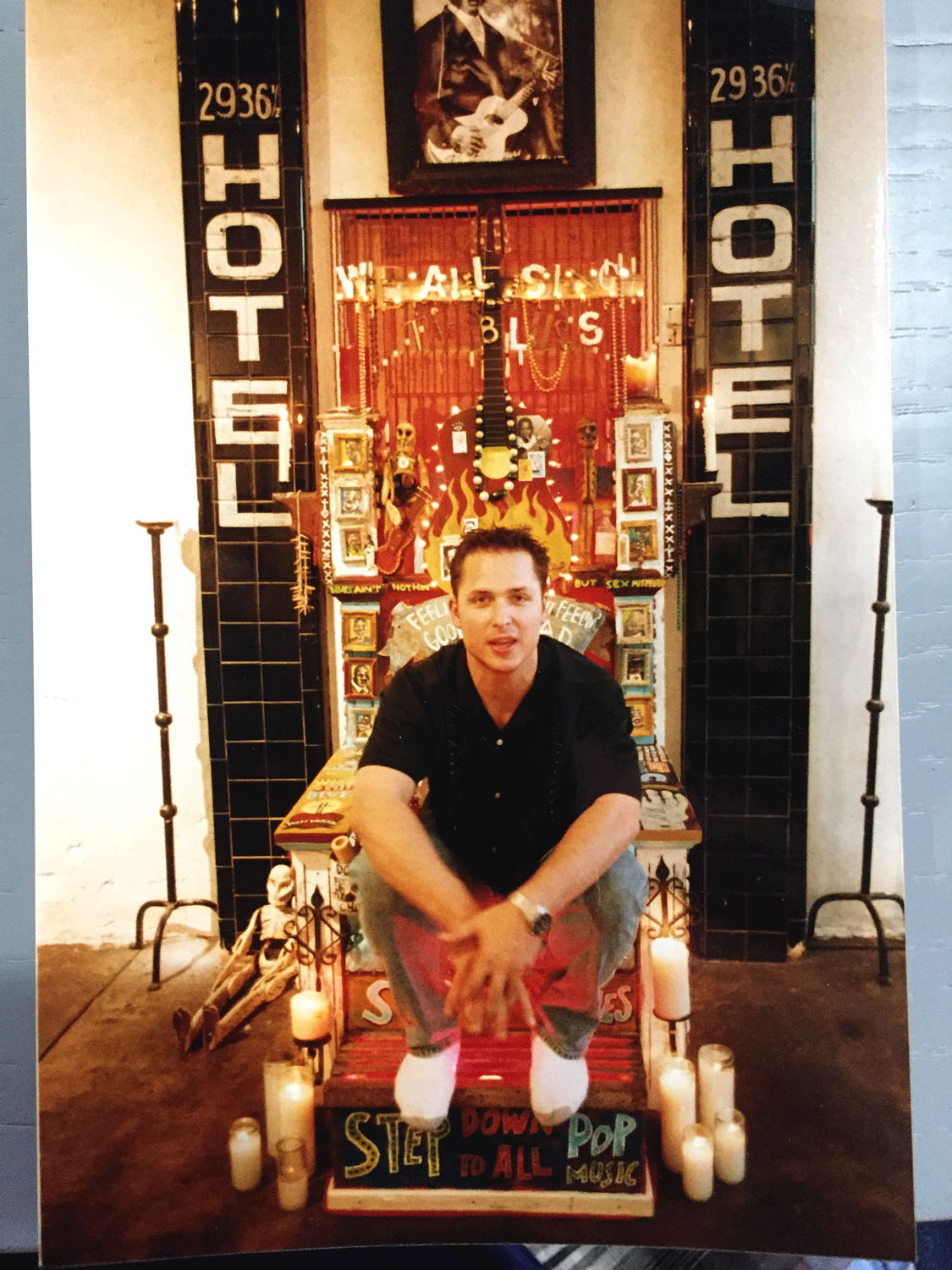 Brushstrokes and Blues: The Artistic Odyssey of Arthur "Artman" James ...